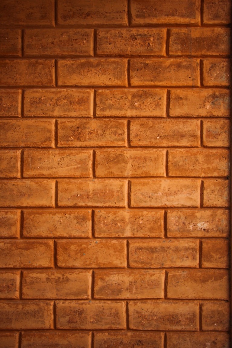 COMPLEJO COMERCIAL KOLOLO – CREATIVE ASSEMBLAGES