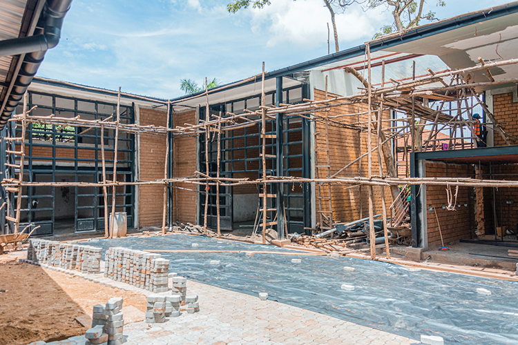 COMPLEJO COMERCIAL KOLOLO – CREATIVE ASSEMBLAGES